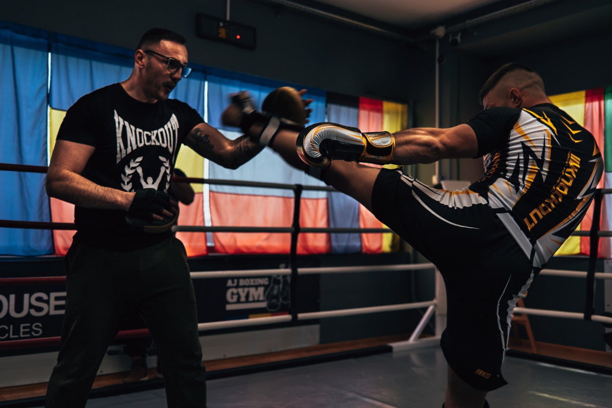 Knockout Store: Echipamente Profesionale Box si Arte Martiale