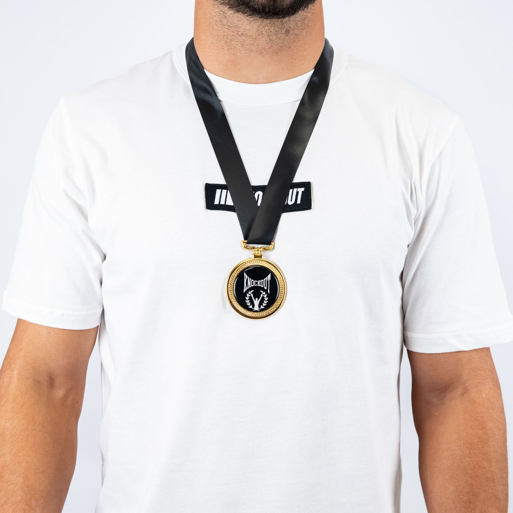 Medalie Knockout knock-out.ro