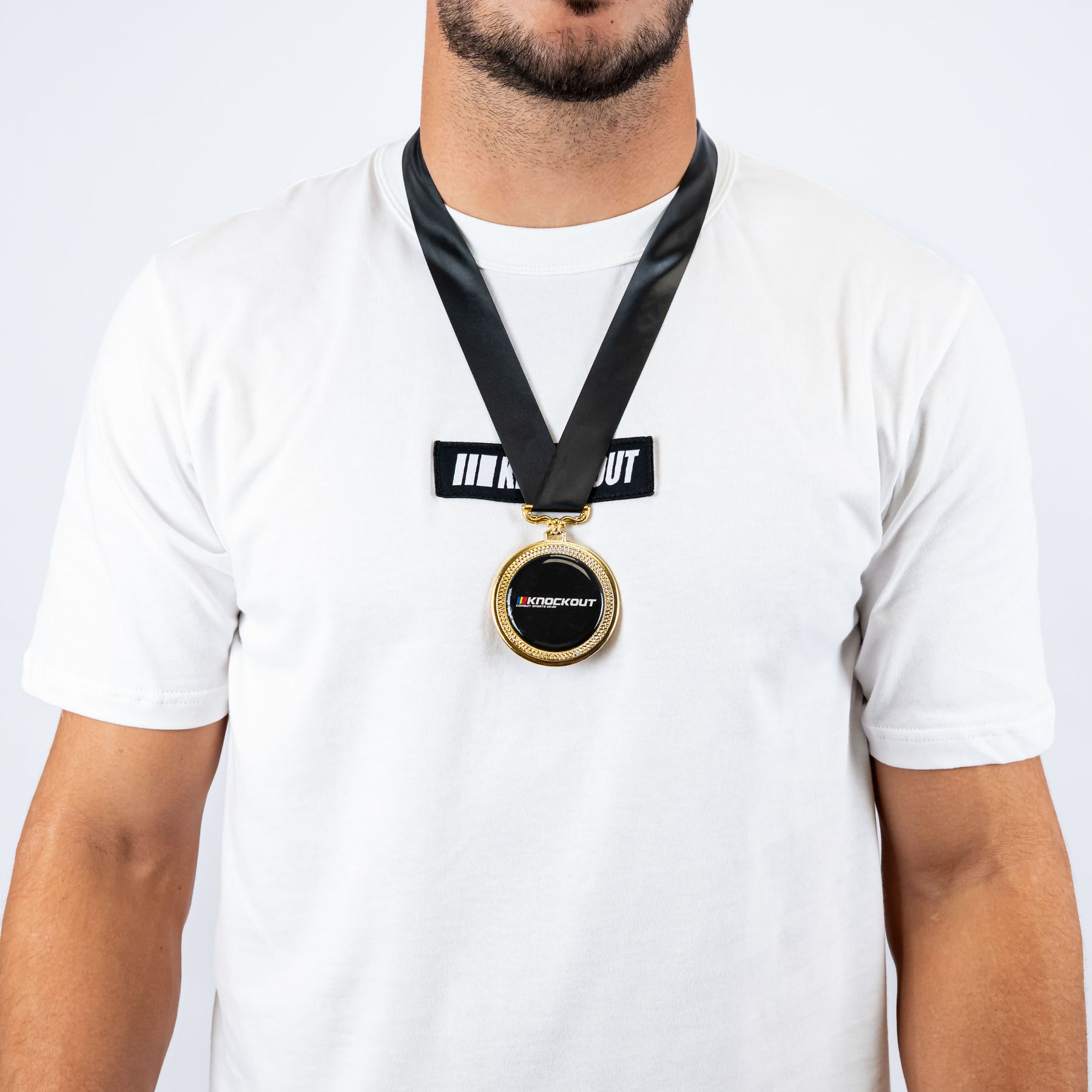 Medalie Knockout knock-out.ro